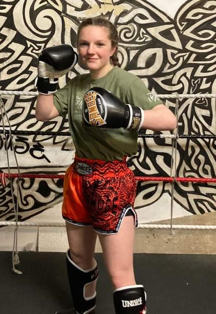MADDIE 'THE BADDIE' MITCHELL JOINS SANDEE – Sandee Boxing